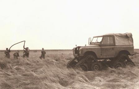 Ultimate Land Rover Used By RAF in 60s for Bomb Disposal