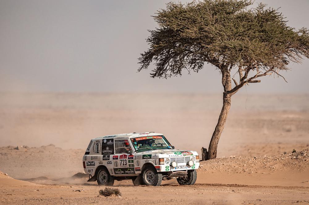 Land Rovers Line Up for Dakar Rally in Classic Category